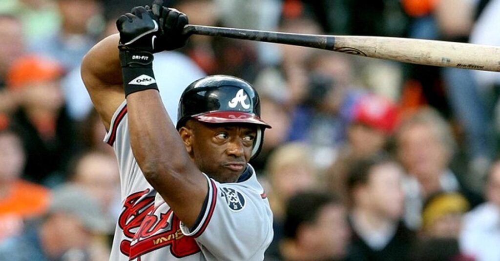 Julio César Franco muestra su swing a sus 61 años, para eso nació ...