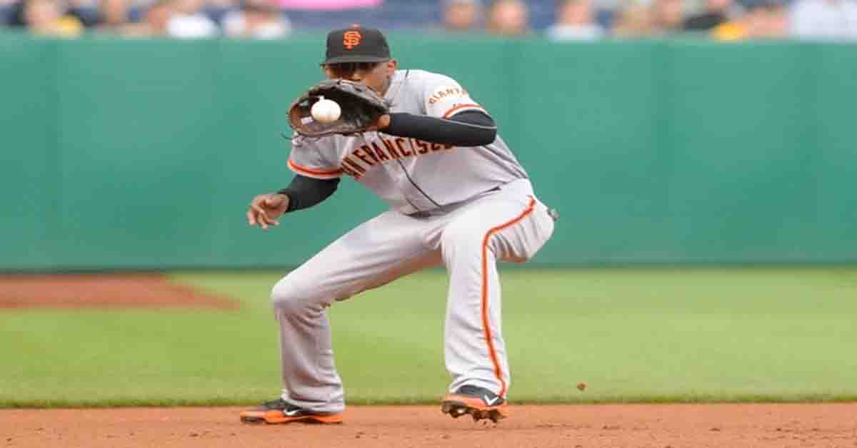 Julio César Franco muestra su swing a sus 61 años, para eso nació ...